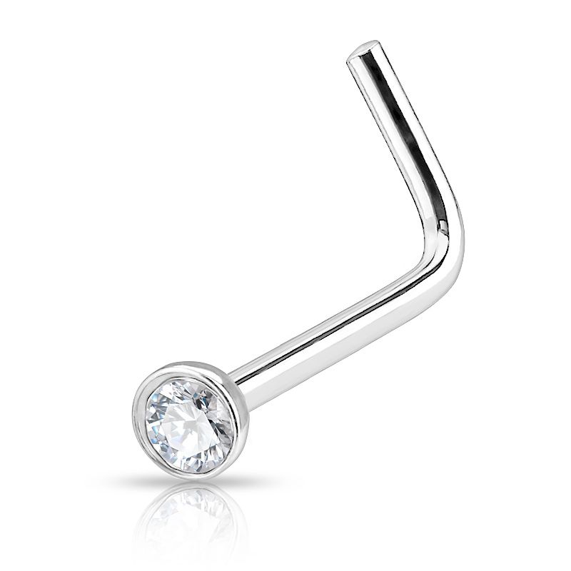 Fin liten nesepiercing av titan med sten